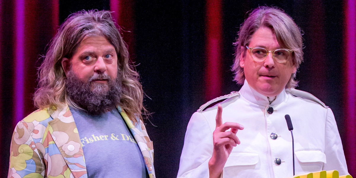 Anders Lund Madsen deler rørende sang til ære for sin bror